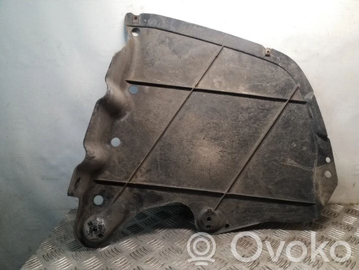 1K5825215B Skoda Octavia Mk2 (1Z) Couvre-soubassement arrière, 15.00 € | OVOKO