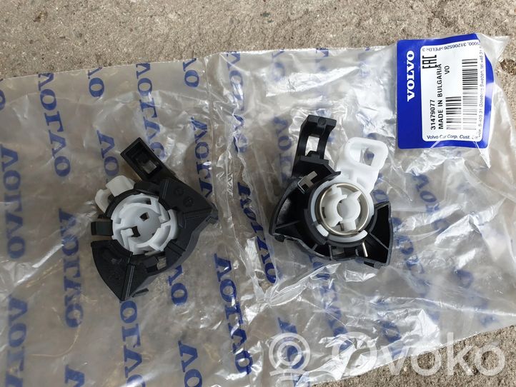 31479077 Volvo XC90 Engine bonnet (hood) release handle, 21.83 € | RRR