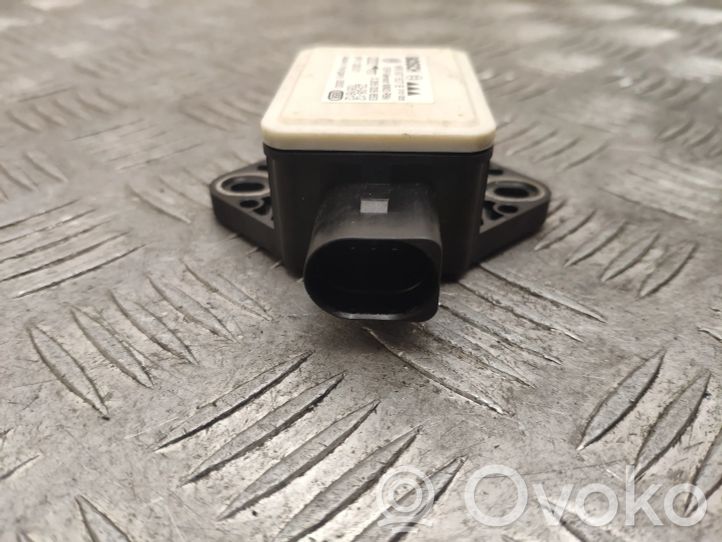 8R0907637B Audi A4 Allroad ESP acceleration yaw rate sensor, 5.00 € | RRR