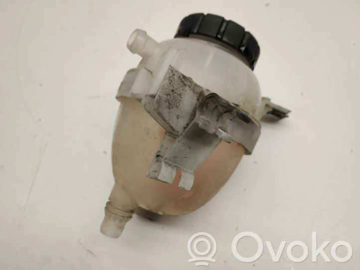 A2055000549 Mercedes-Benz C W205 Coolant expansion tank/reservoir, 17. ...
