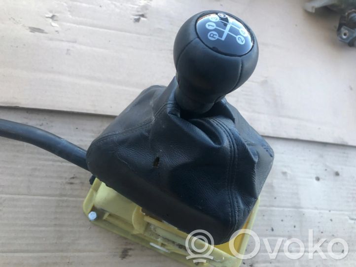 Opel Corsa B Gear selector/shifter (interior), 21.61 € | RRR