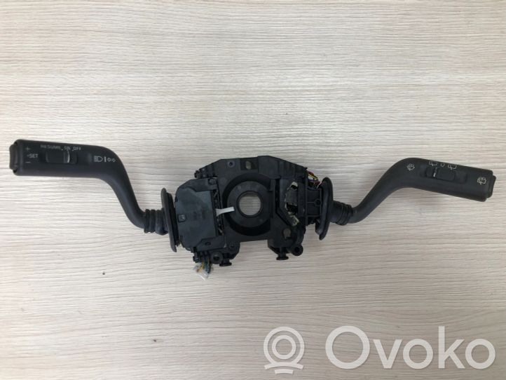 Volvo S40, V40 Wiper turn signal indicator stalk/switch, 51.76 € | RRR