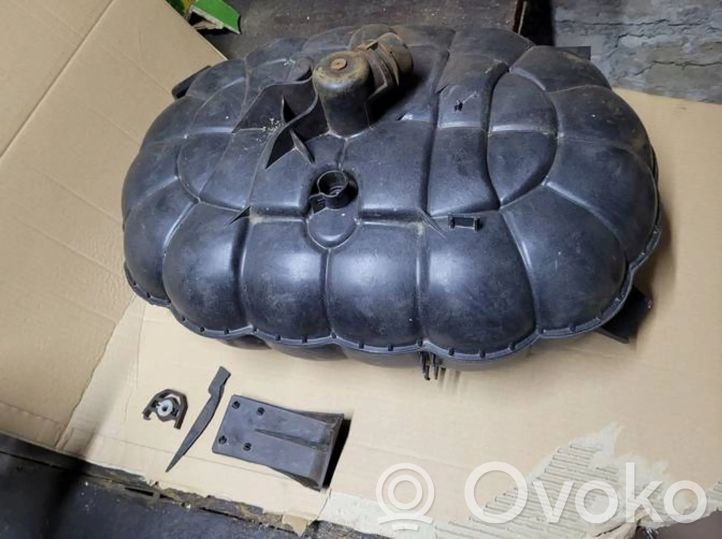 a9605015703 Mercedes-Benz Actros Coolant expansion tank/reservoir, 13. ...