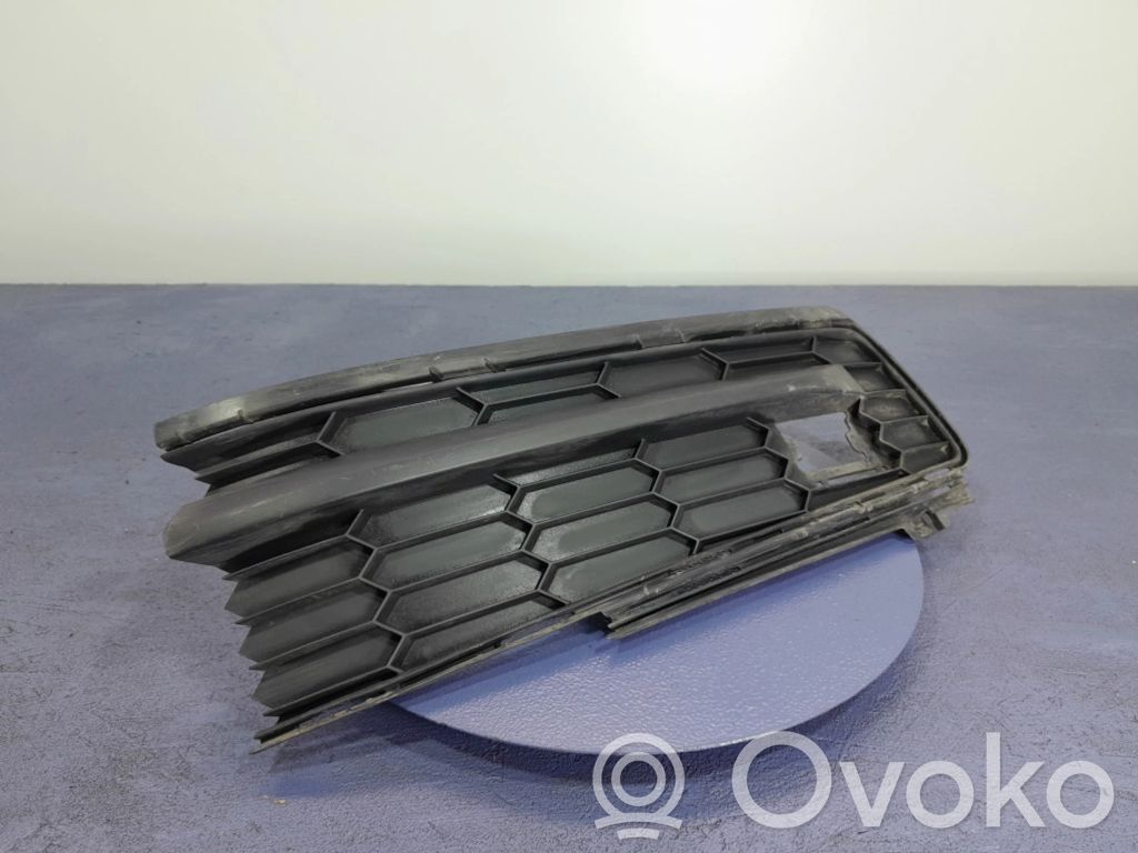 565807367 Skoda Kodiaq Front grill, €15.00 | RRR