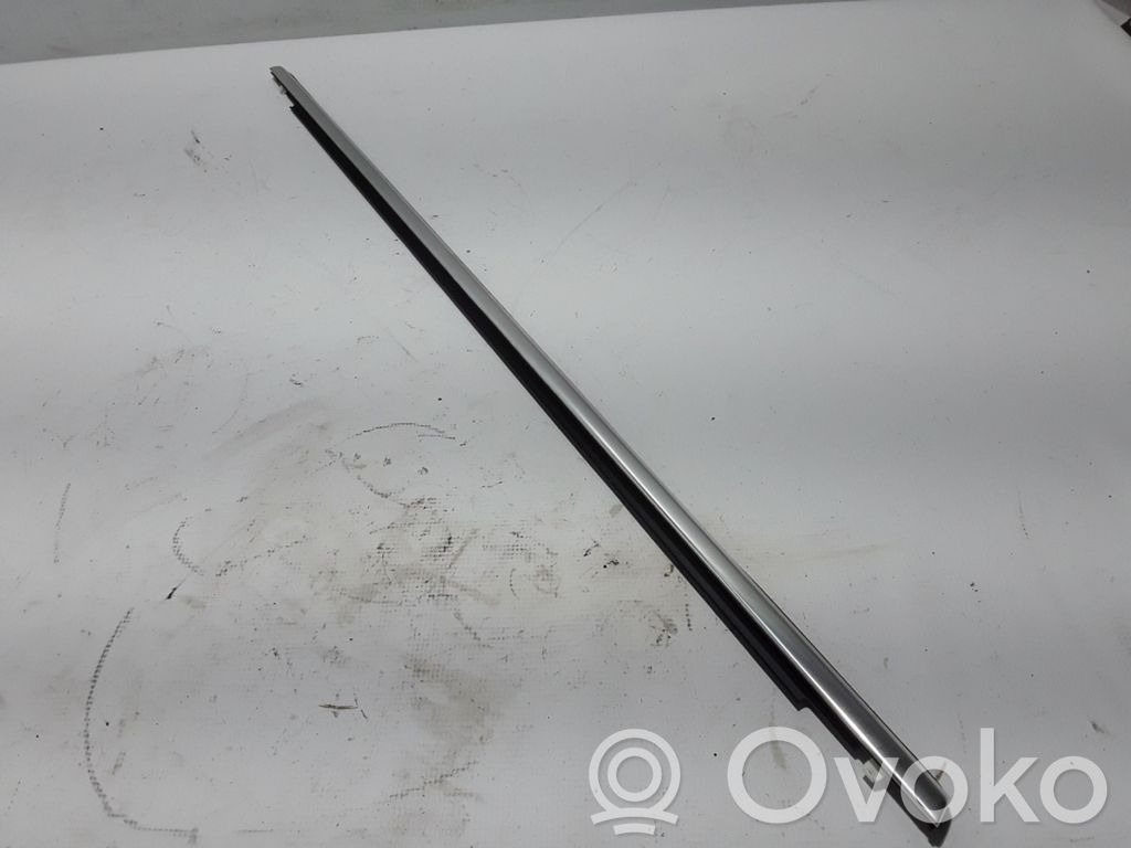 31365738 Volvo S90, V90 Takaoven lista (muoto), 66,24 € | OVOKO