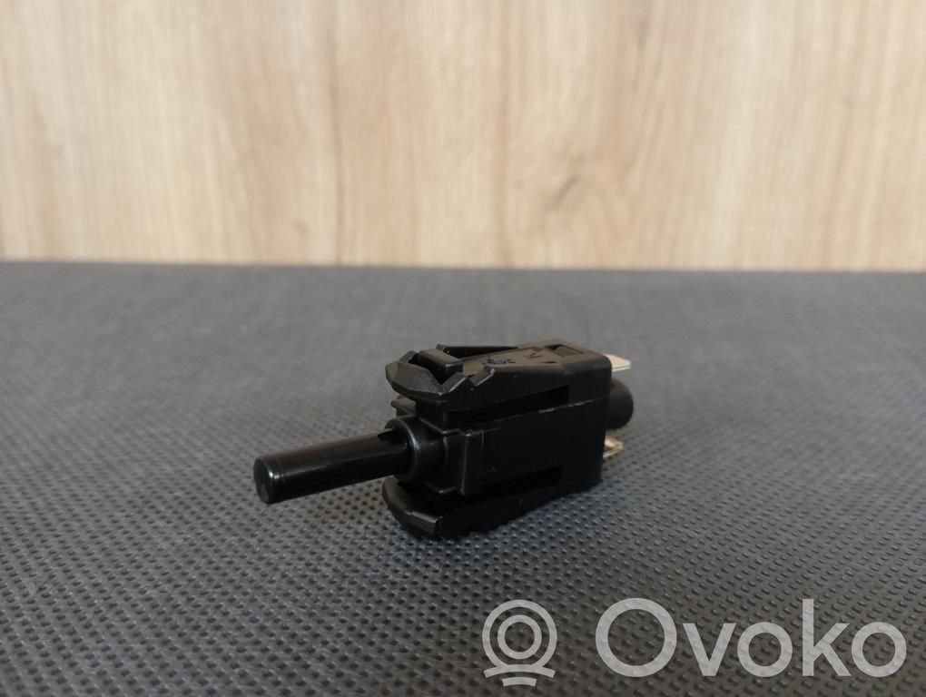 0015458714 Mercedes-Benz SLK R170 Contacteur frein de stationnement à ...