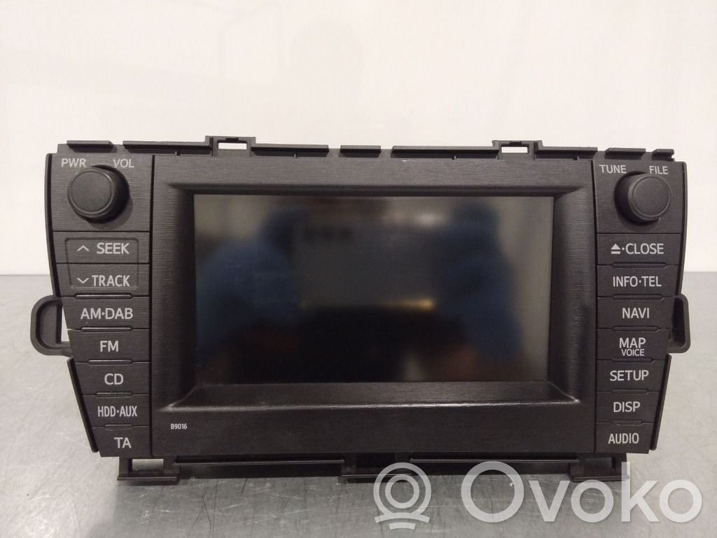 8612047330 Toyota Prius (XW30) Radio/CD/DVD/GPS head unit, €101.15 | RRR