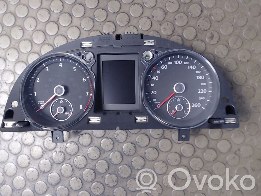 Volkswagen PASSAT B7 Tachometer, €280.00 | RRR
