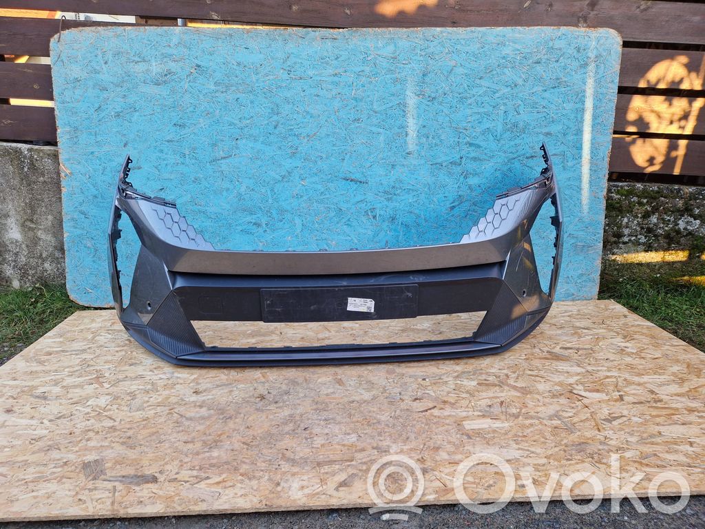 620263121R Renault Scenic E-Tech V Front bumper, €164.71 | RRR