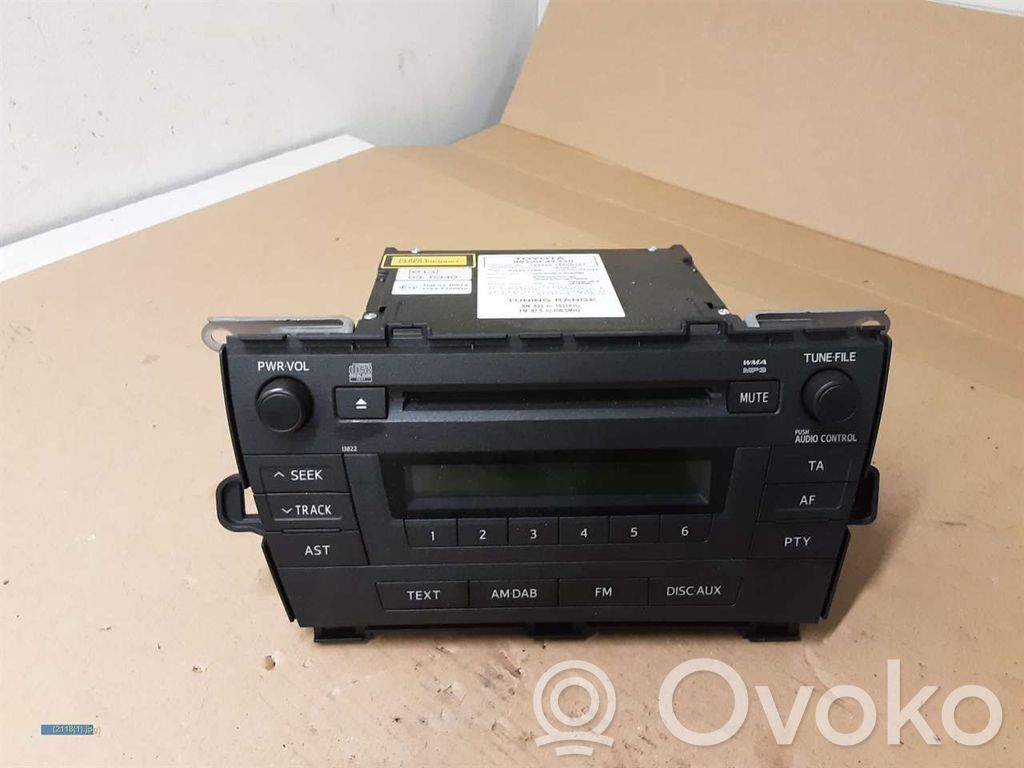 8612047330 Toyota Prius (XW30) Radio/CD/DVD/GPS head unit, €101.15 | RRR