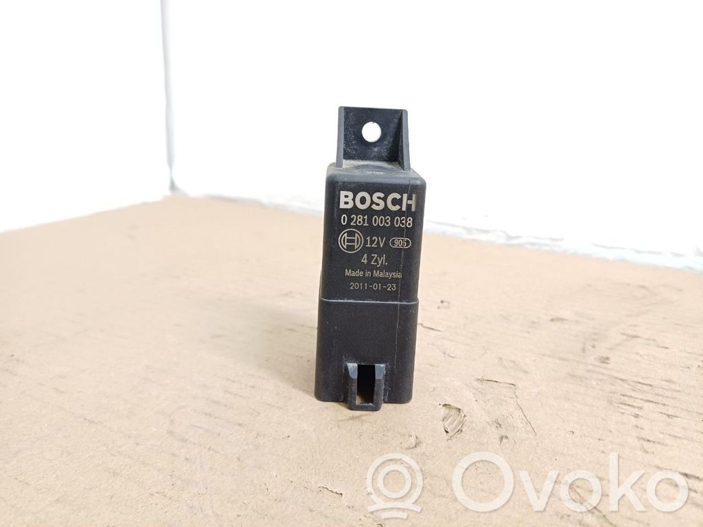 038907281D Audi A1 Sytytyksen rele, 37,39 € | OVOKO