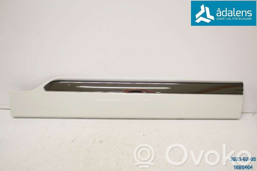 39843060 Volvo XC90 Moulure de porte arrière, 78,13 € | OVOKO