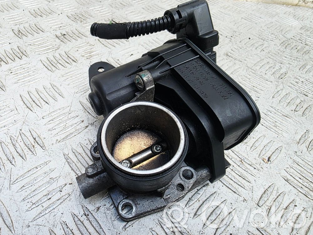 9673622380 Peugeot 208 I Sähköinen kaasuttimen ilmaläppärunko, 34,50 ...