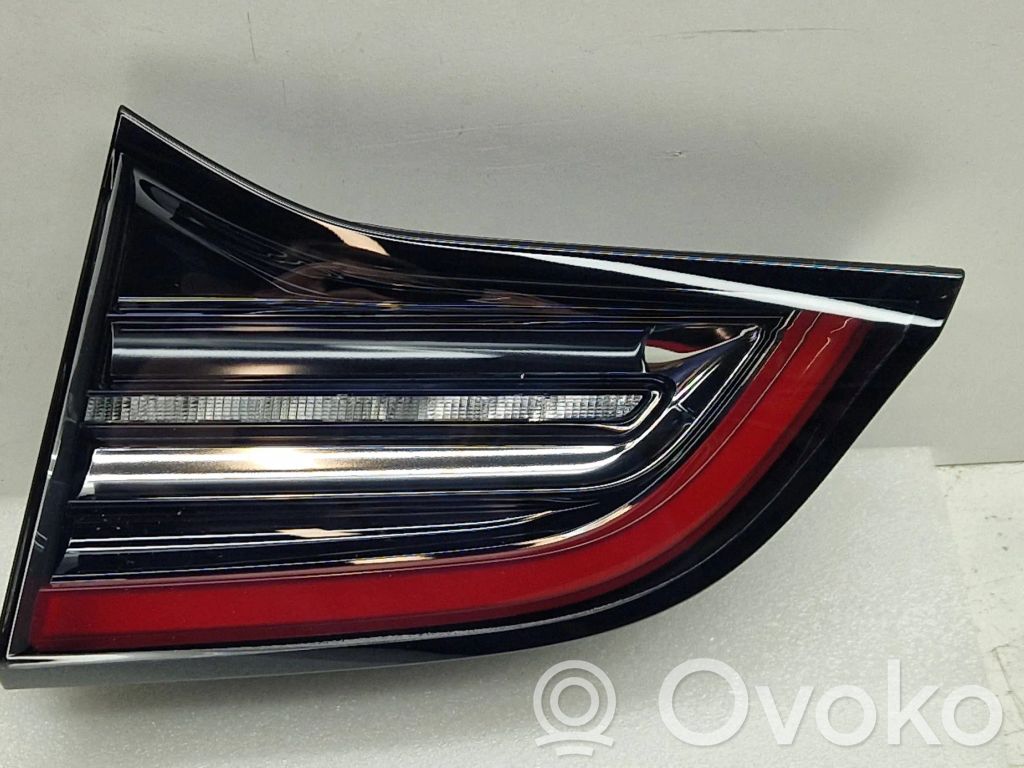 1502089-00-B Tesla Model 3 Takavalot, 130,79 € | OVOKO