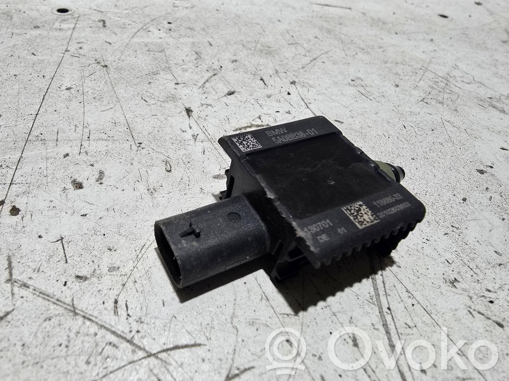 5A0BB38 BMW 5 G30 G31 G38 Sensore d’urto/d'impatto apertura airbag, 35 ...
