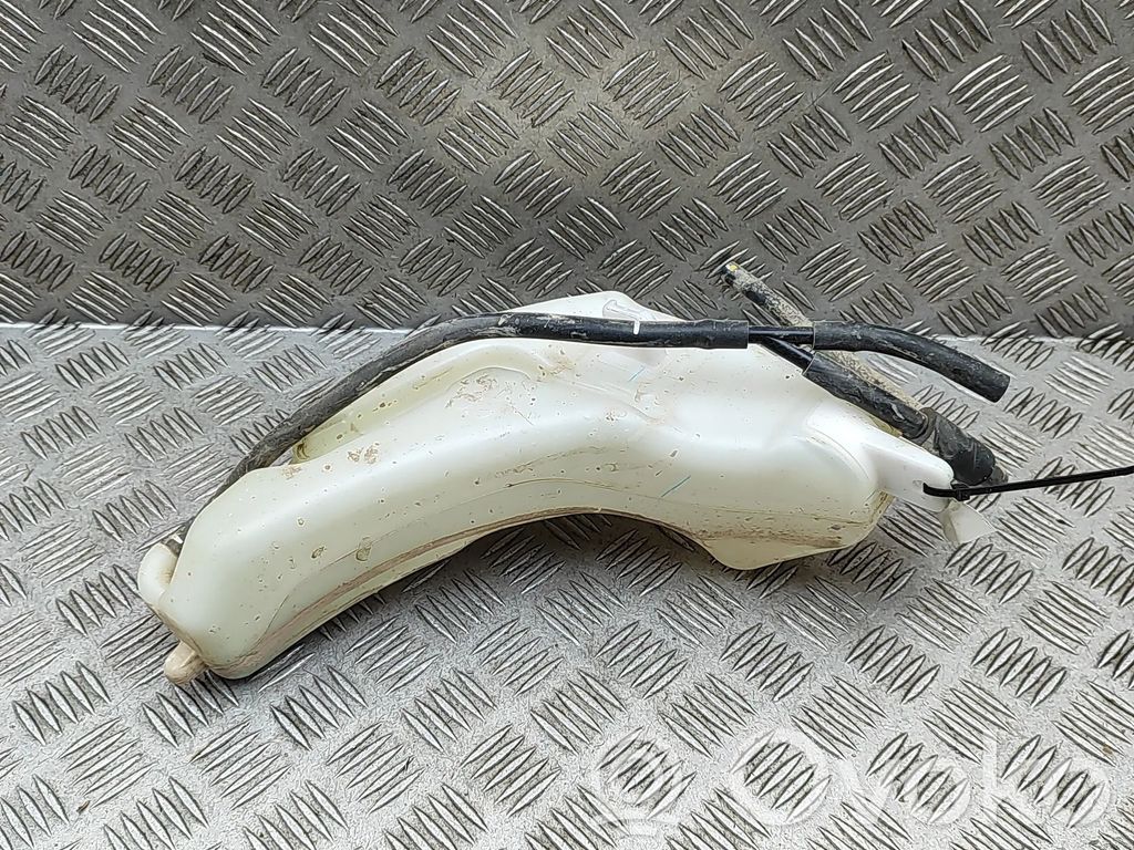 8976608500 Isuzu D-Max Coolant expansion tank/reservoir, €27.00 | RRR