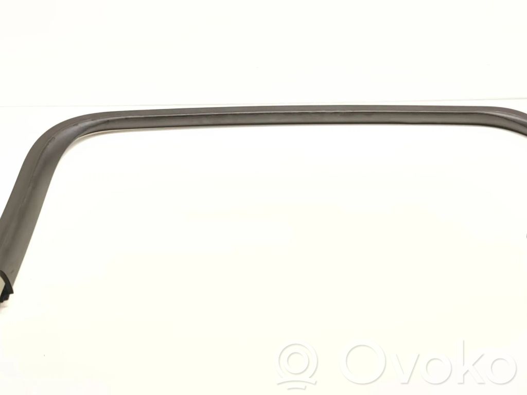 332155568 Opel Astra K Bande de garniture d’arche arrière, 18,94 € | OVOKO
