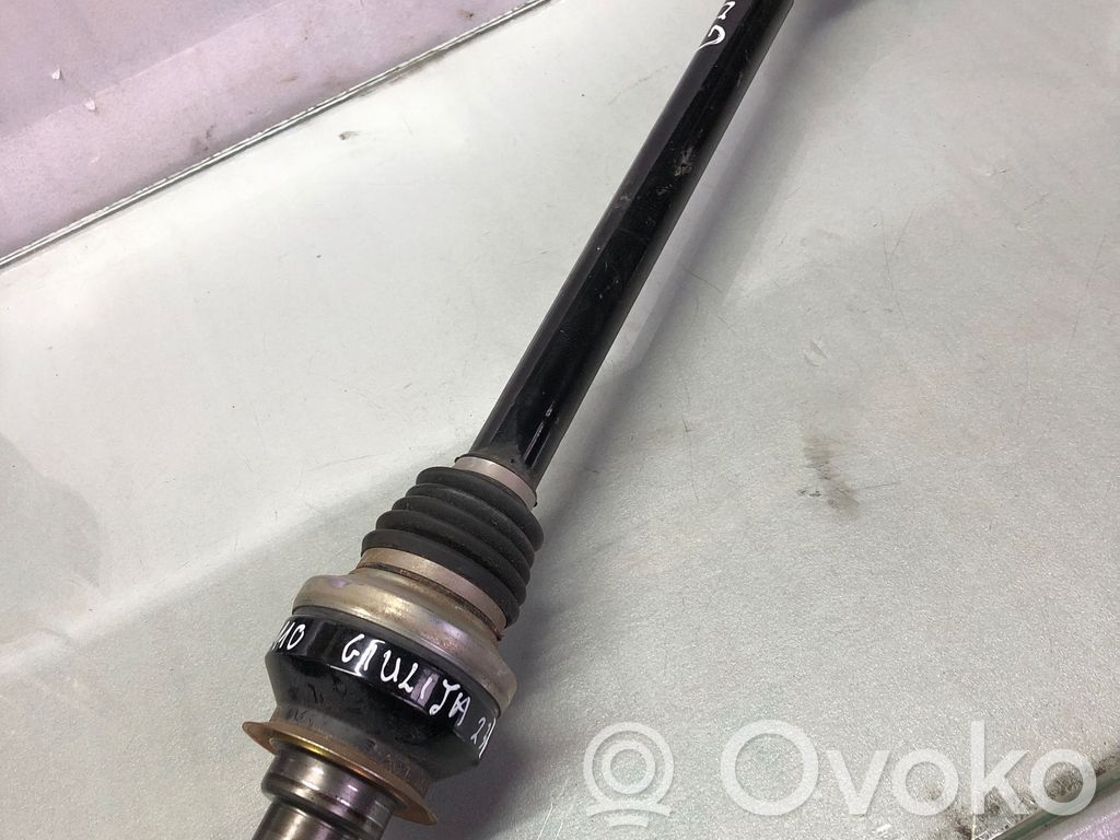 00505602770 Alfa Romeo Giulia Rear driveshaft, €75.00 | RRR