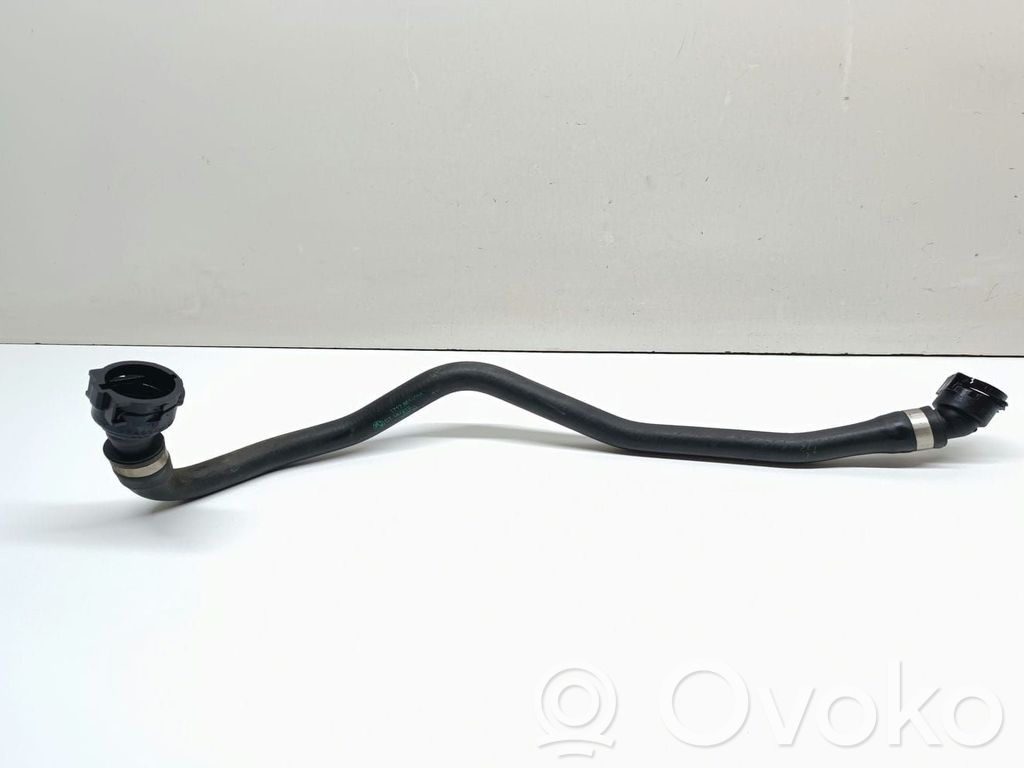 8514058 BMW 3 F30 F35 F31 Moottorin vesijäähdytyksen putki/letku, 10,08 ...