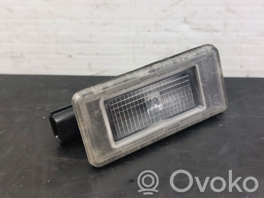 265108990E Dacia Duster II Éclairage de plaque d'immatriculation, 129 ...