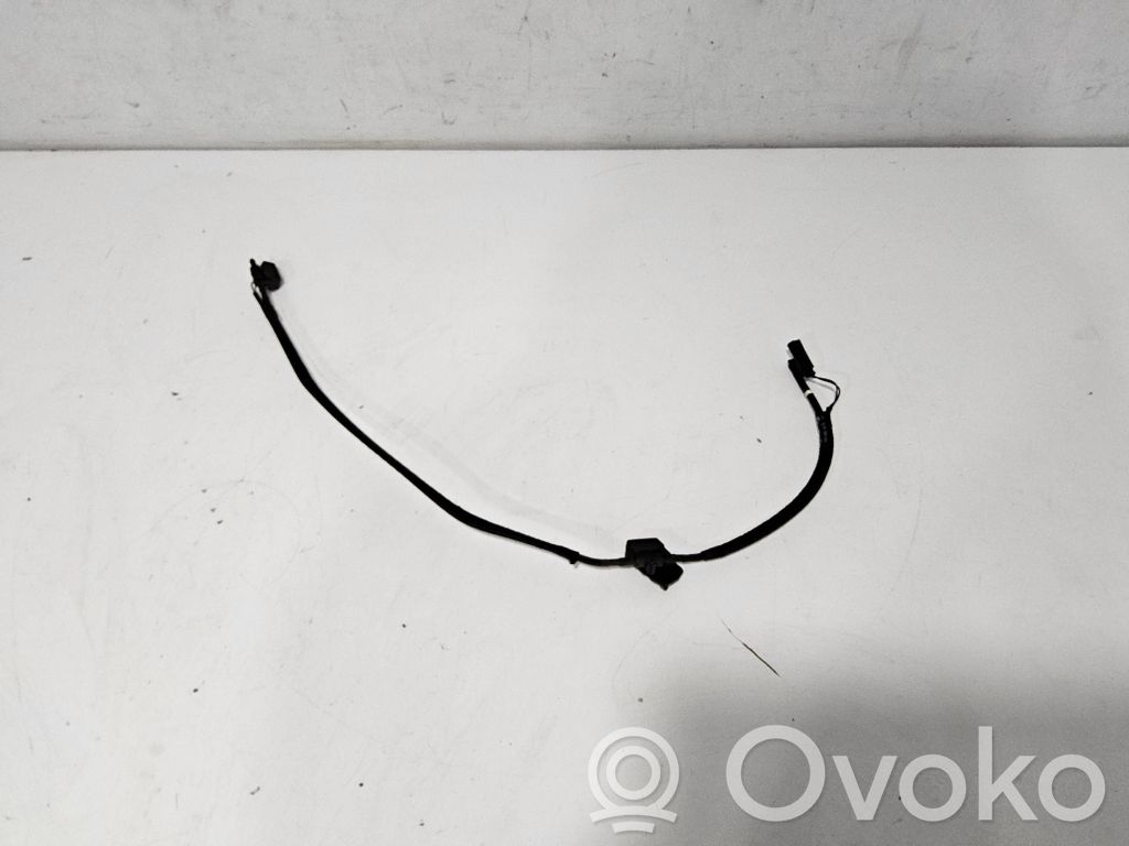 7367464 BMW 4 F36 Gran coupe Windshield washer spray nozzle, €15.00 | RRR