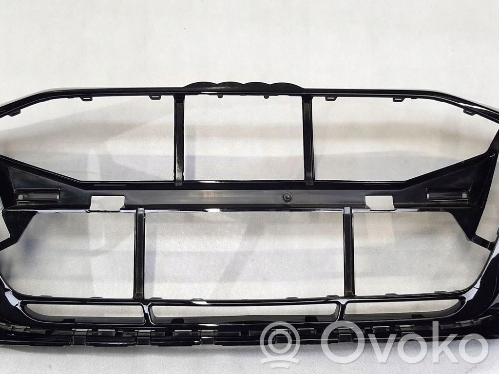 8Y0807725A Audi RS3 8Y Front bumper lower grill, €141.18 | RRR