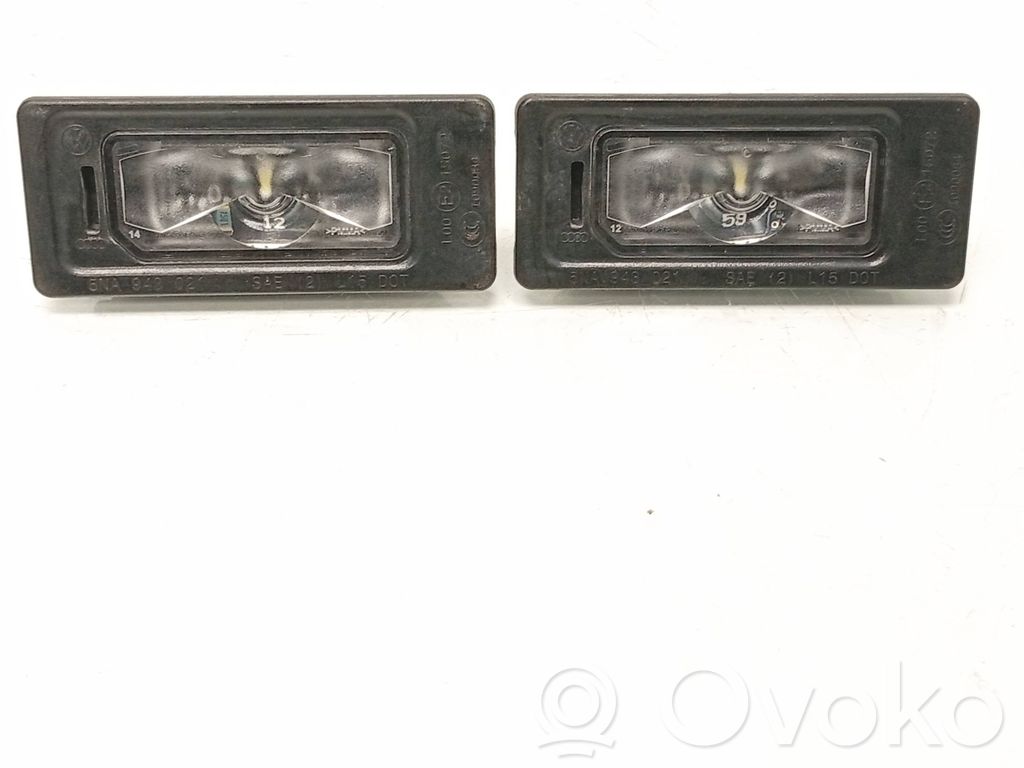 5NA943021 Volkswagen Golf Sportsvan Number plate light, €36.00 | RRR