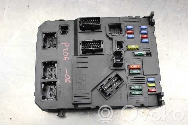 9653767680 Nissan Prairie Module de fusibles, 277,78 € | OVOKO