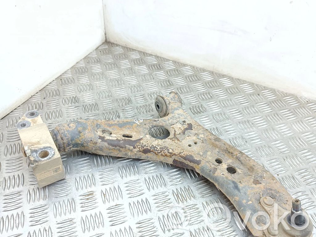 3C0407151G Volkswagen PASSAT B6 Front lower control arm/wishbone, €53.70 | RRR