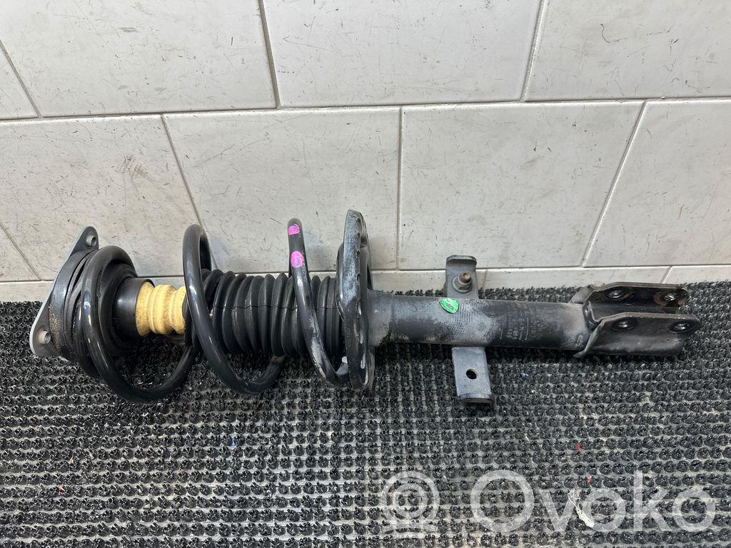 543021361R Renault Captur Amortisseur avant, 49,00 € | OVOKO