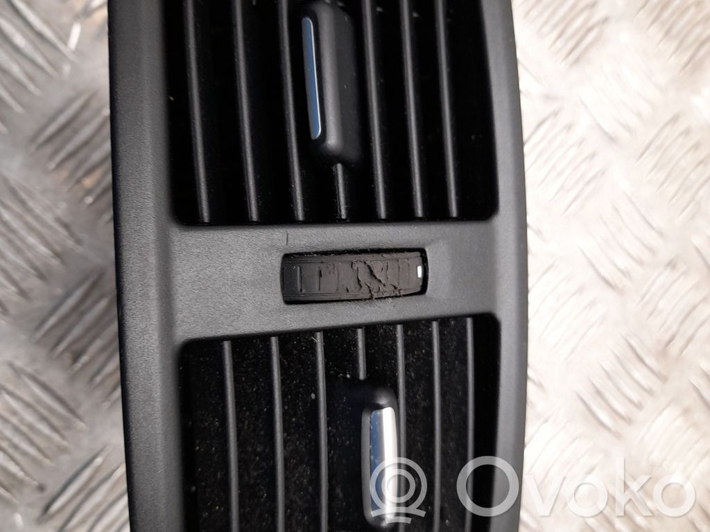 9292742 BMW X1 F48 F49 Dash center air vent grill, €60.00 | RRR