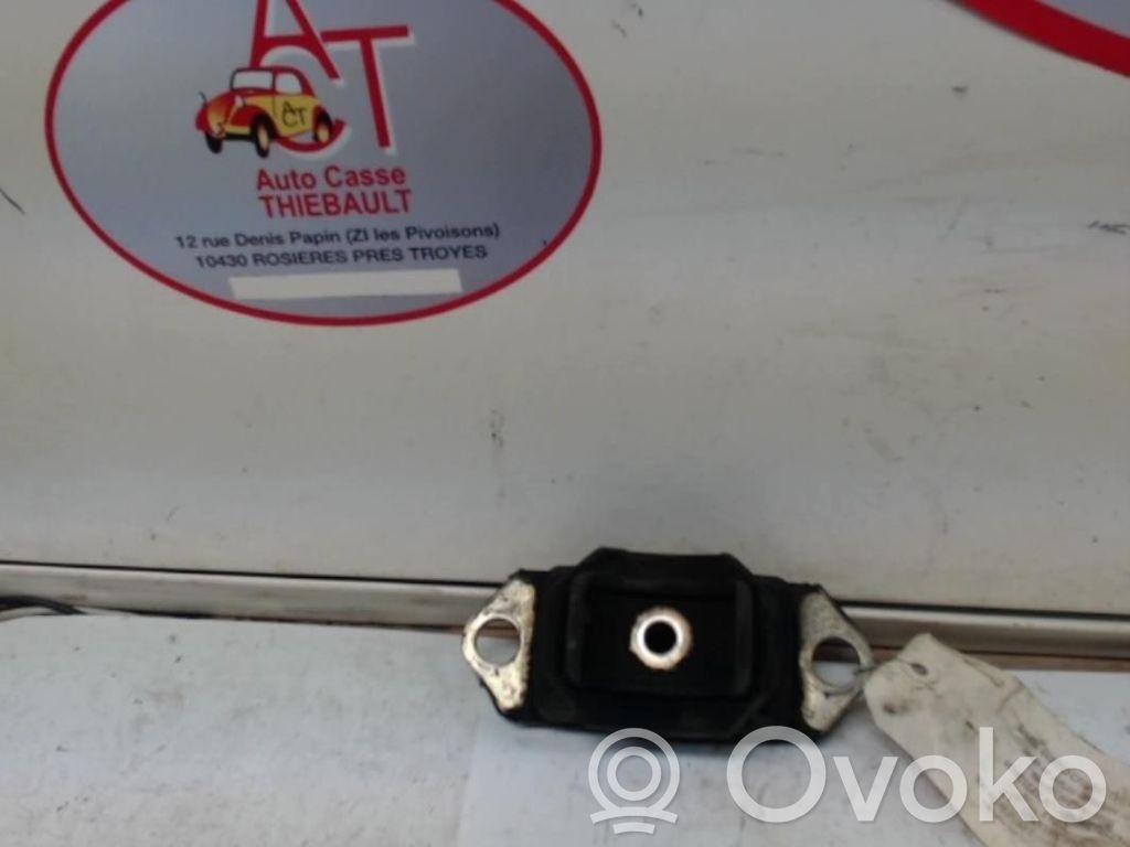 Renault Clio III Gearbox mounting bracket, €21.71 | RRR