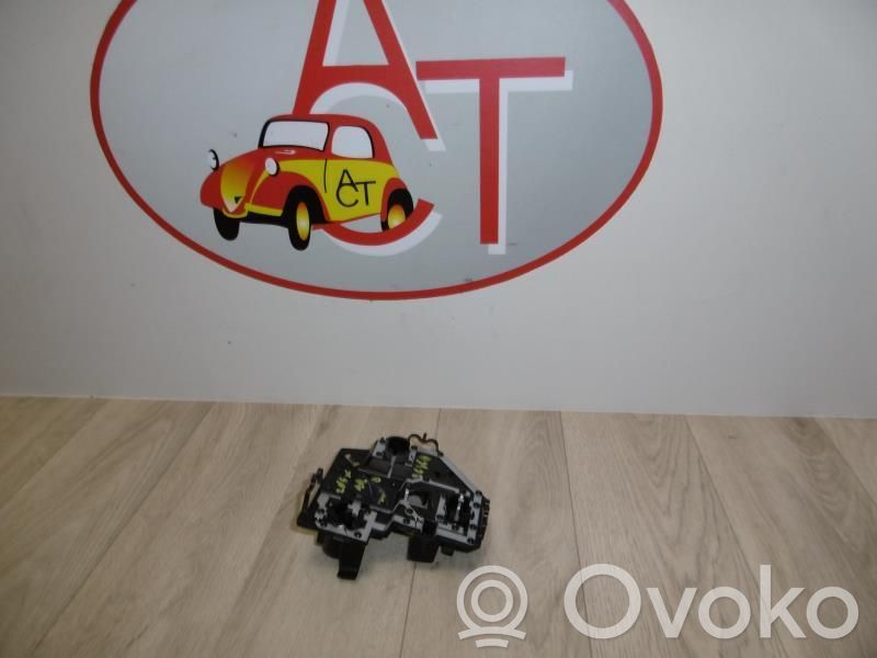 Peugeot 206+ Number plate light, €21.71 | RRR