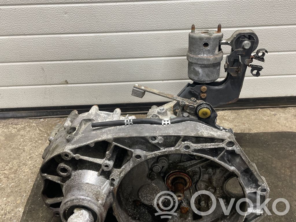 DQR Volkswagen Multivan T4 Mechaninė 5 pavarų dėžė, 900,00 € | RRR