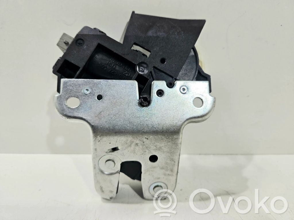 4F5827505D Audi A3 S3 8P Serrure de loquet coffre, 20,00 € | OVOKO