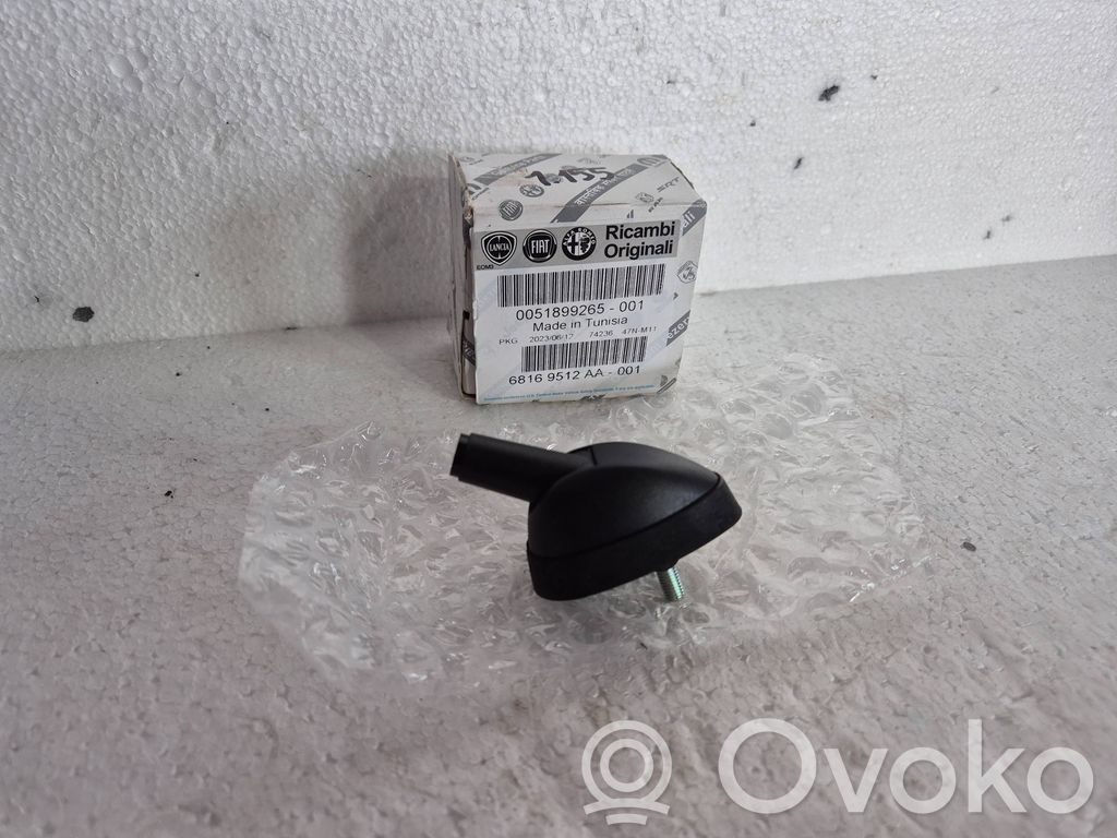 51899265 Fiat Doblo Roof (GPS) antenna cover, €13.88 | RRR