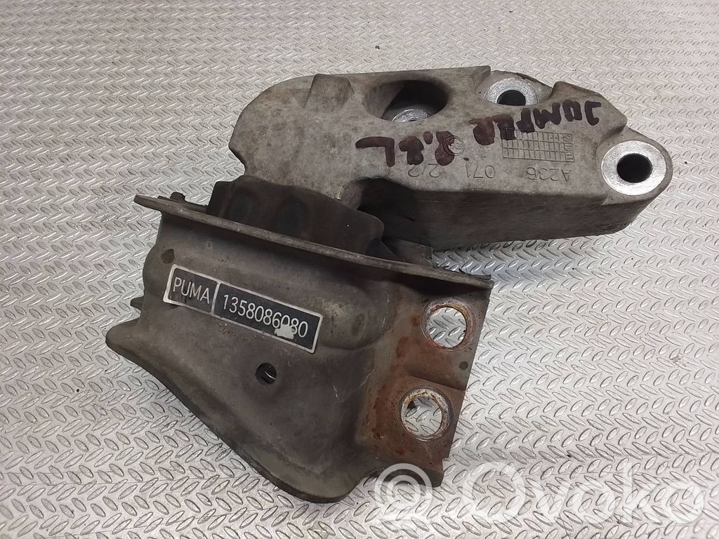 Citroen Jumper Engine mount bracket