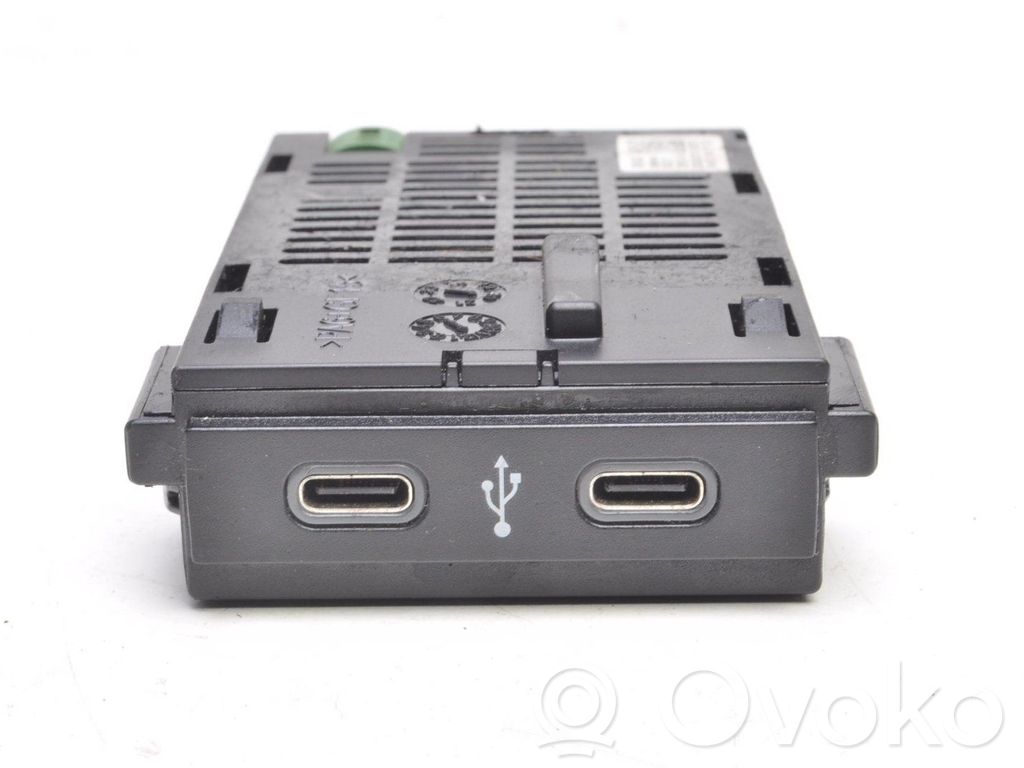 2G6035736 Volkswagen T-Roc Connecteur/prise USB, 18,82 € | OVOKO