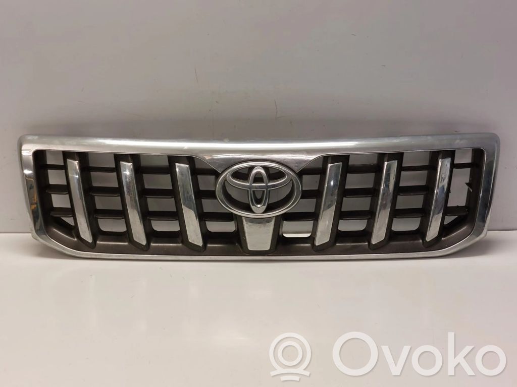 53111-60490 Toyota Land Cruiser (J120) Grille de calandre avant, 58,82 ...