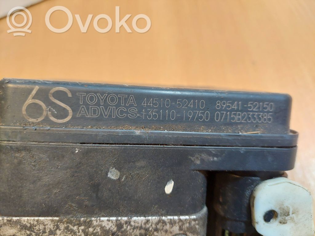 44510-52410 Toyota Yaris Pompe ABS, 70,35 € | OVOKO