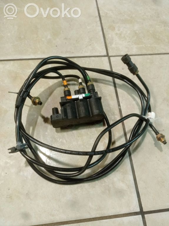 CPLA5B710AC Land Rover Range Rover L405 Air suspension valve block, €30 ...