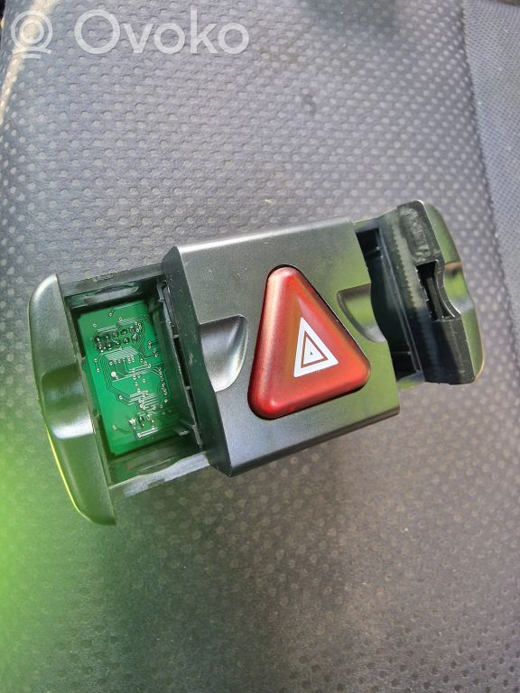 A9434460523 McLaren MP4 12c Schalter Warnblinkanlage, 110,00 € | RRR