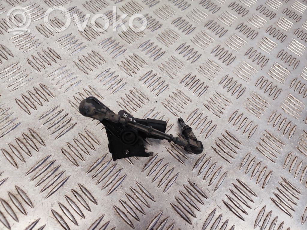 4M0907503 Volkswagen PASSAT B8 Galinės pakabos aukščio daviklis, 9,31 ...