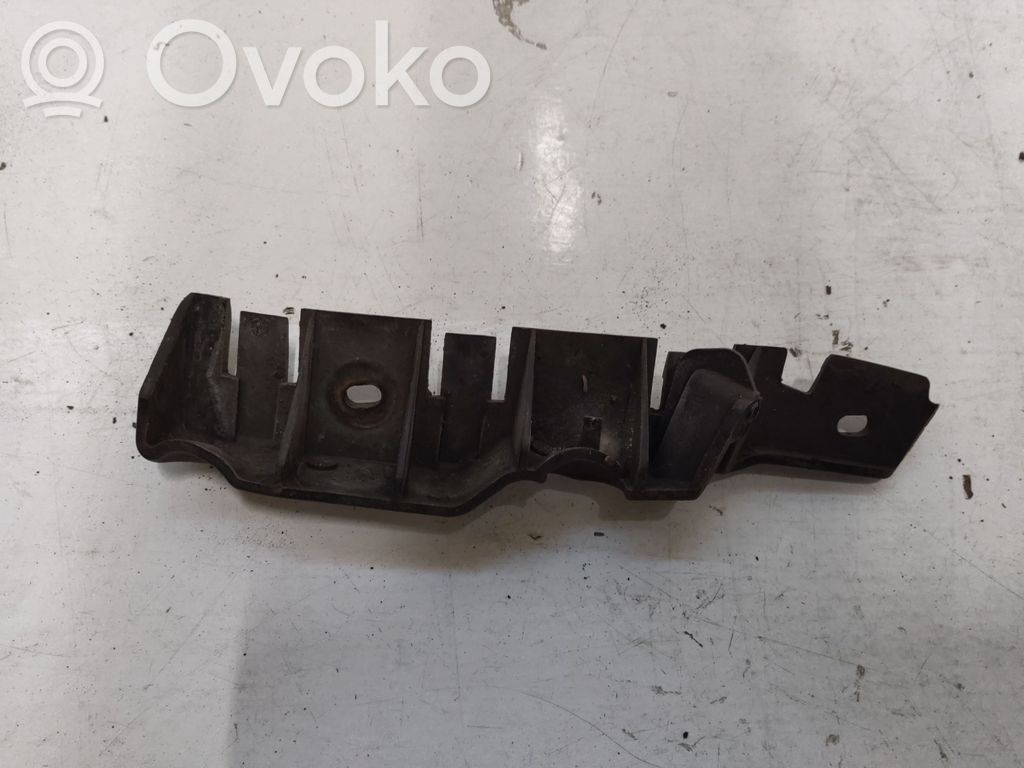 8P0807183B Audi A3 S3 8P Front bumper mounting bracket, €5.00 | RRR