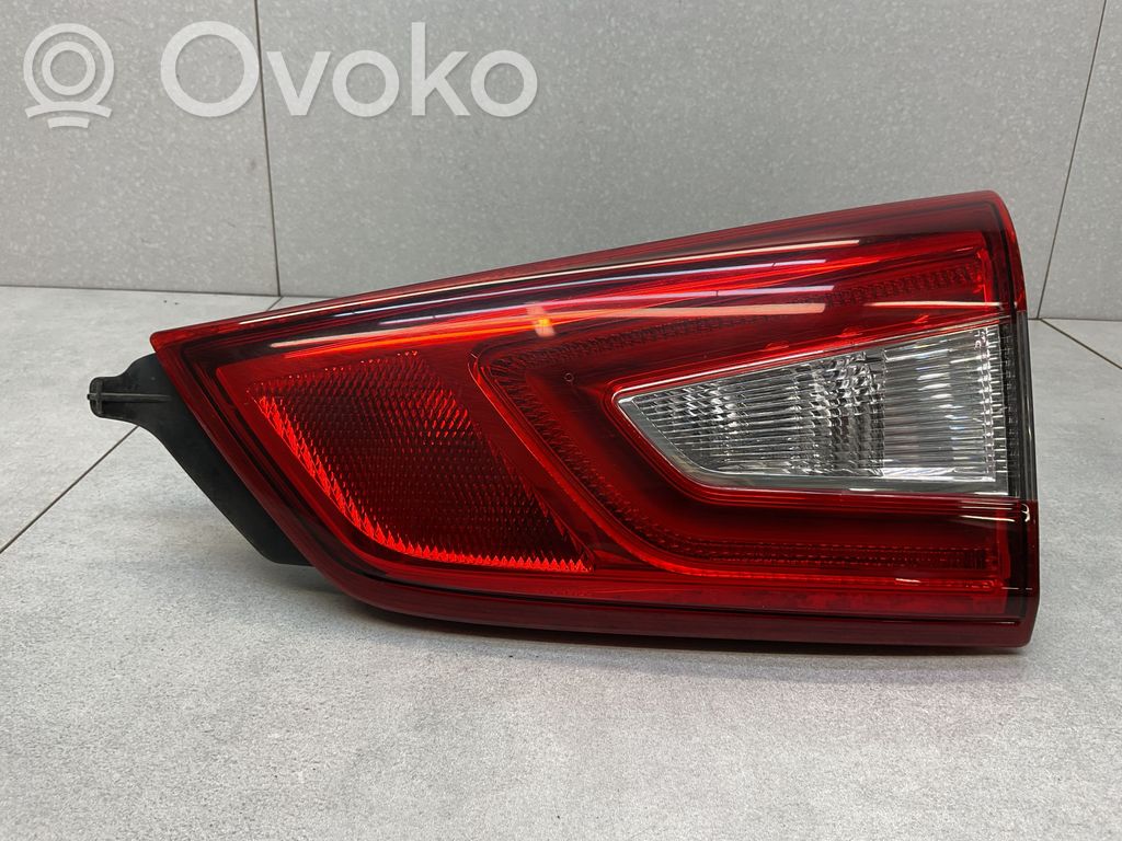 265504EA5A Nissan Qashqai Takaluukun takavalot, 10,00 € | OVOKO