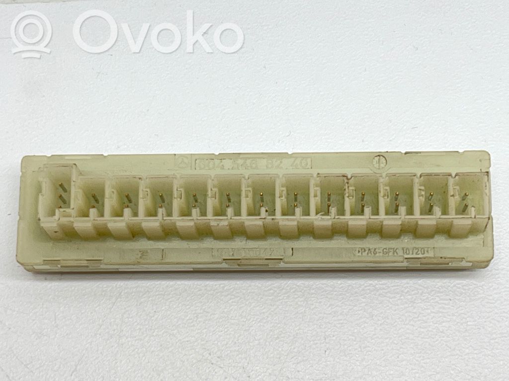 0045468240 Mercedes-Benz C W204 Voltage converter inverter, €10.00 | RRR
