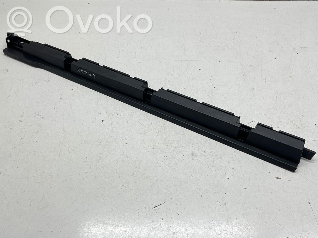 31386129 Volvo S90, V90 Support, marche-pieds, 10,00 € | OVOKO