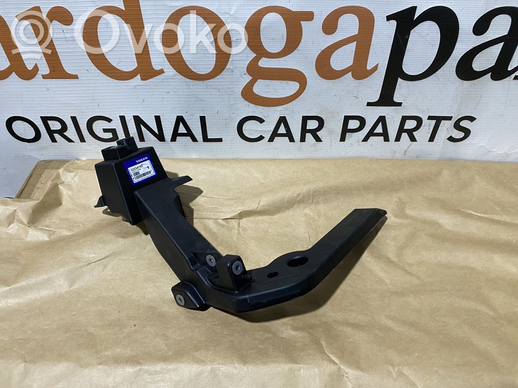 32234762 Volvo XC40 Support phare frontale, 44,51 € | OVOKO