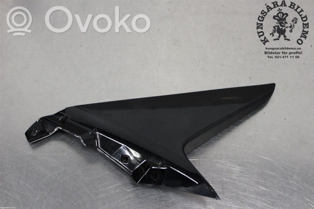 768070D010 Toyota Yaris Cross Becquet de coffre, 28,94 € | OVOKO