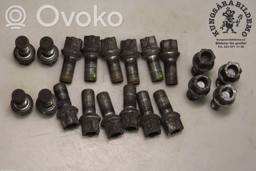 WHT001812 Volkswagen Caddy Écrous et boulons, 42,41 € | OVOKO